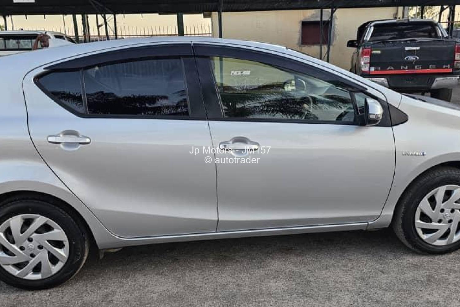 Toyota Aqua ( 2016 ) | AutoTrader