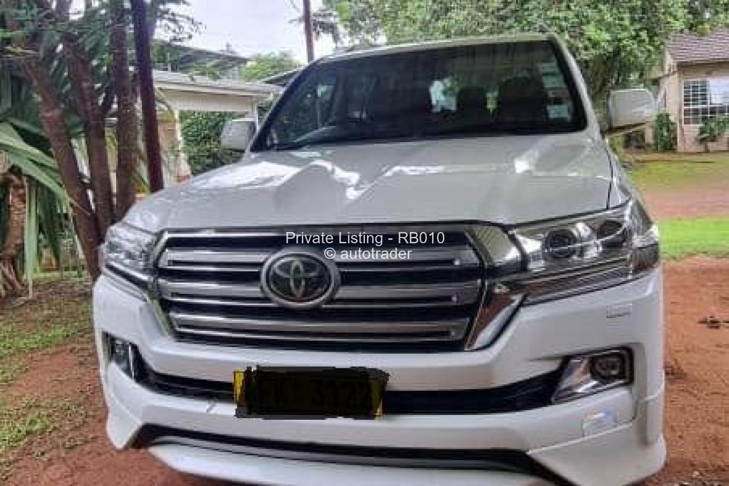 Toyota Land Cruiser 200 ( 2017 ) | AutoTrader