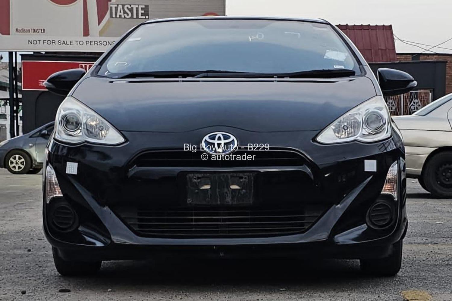 Toyota Aqua ( 2016 ) | AutoTrader