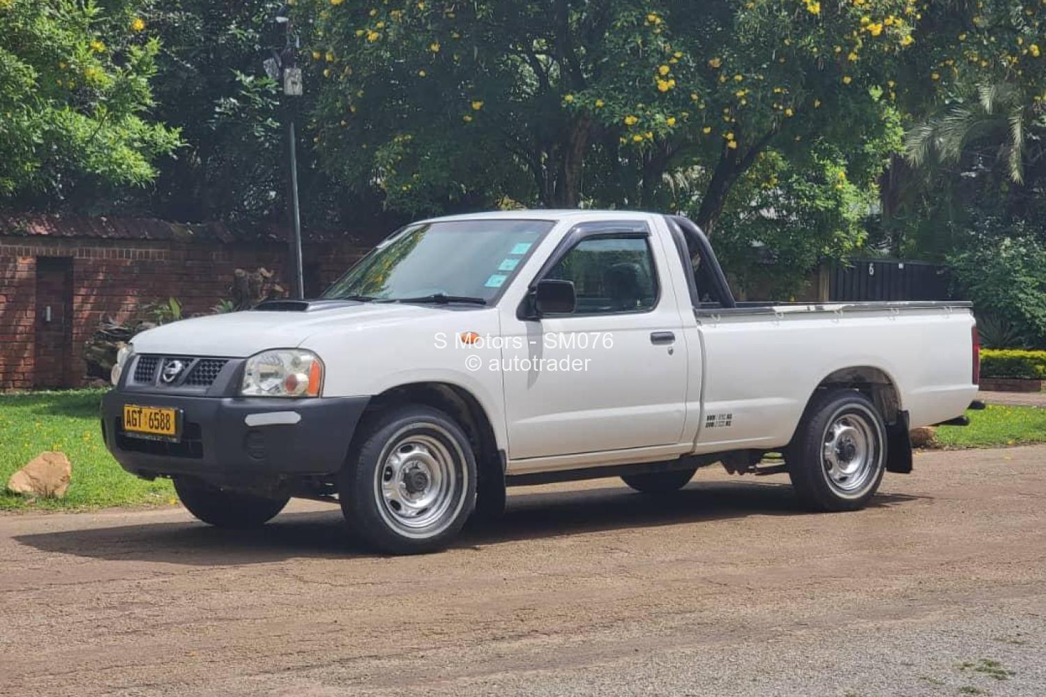 Nissan NP300 Hardbody ( 2015 ) | AutoTrader