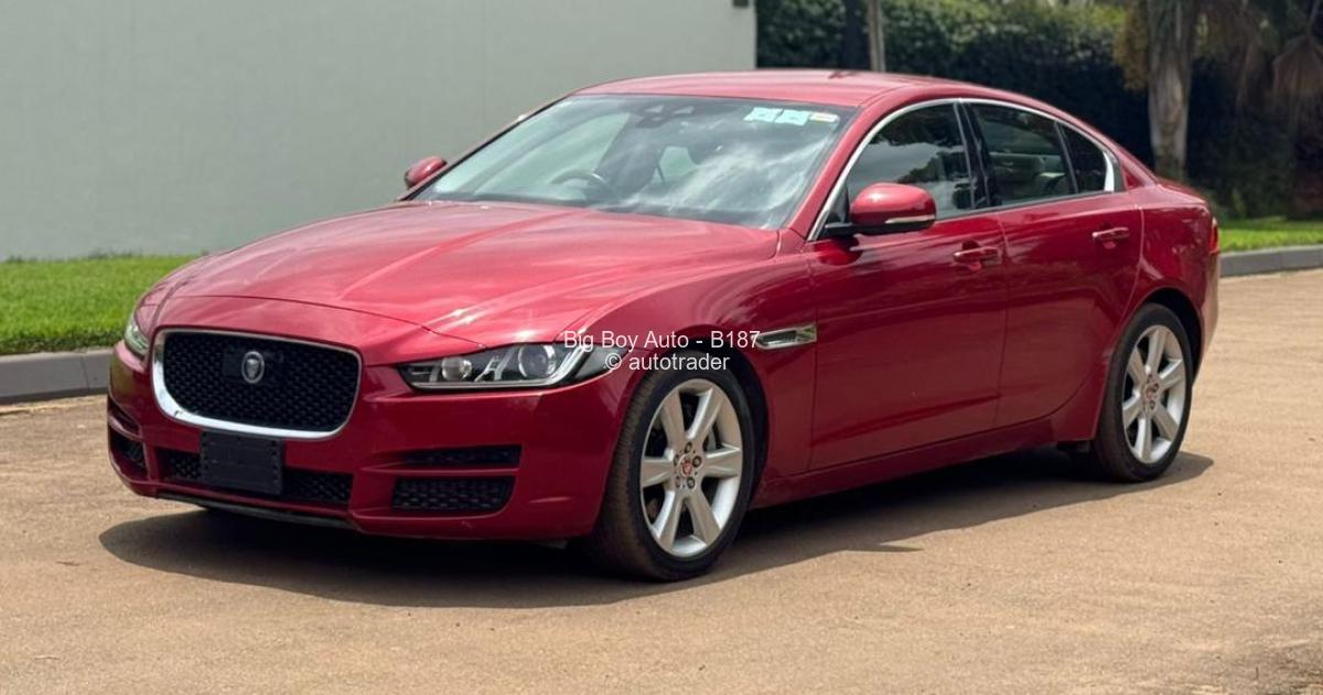 Jaguar XE ( 2017 ) | AutoTrader
